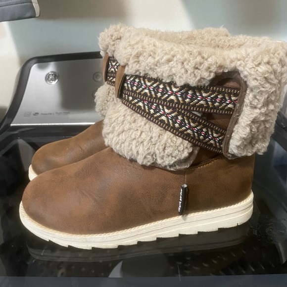 Muk Luks | Shoes | Womens Mukluk Fur Boots | Poshmark
